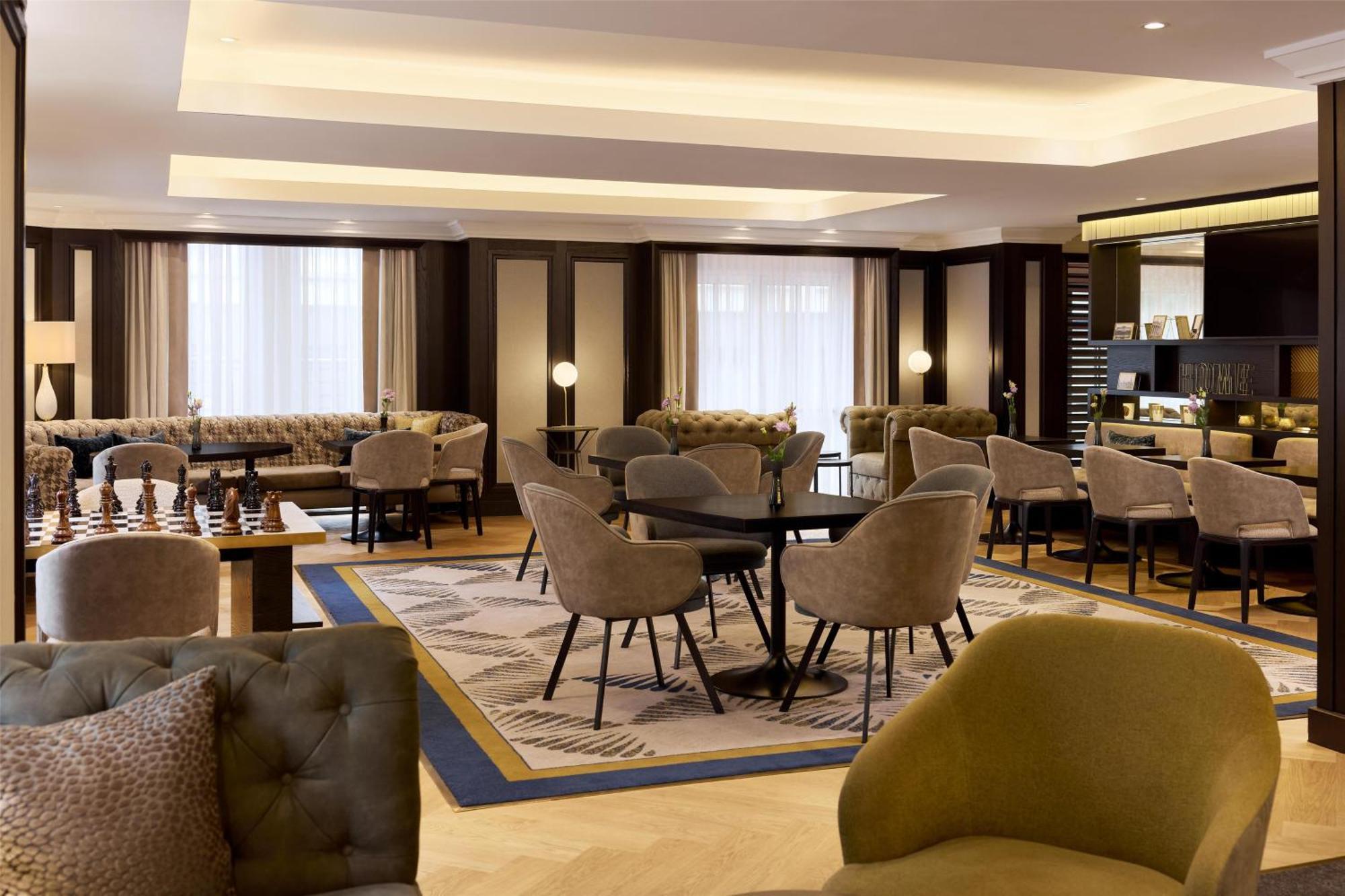 HOTEL HILTON VIENNA PLAZA, VIENNA